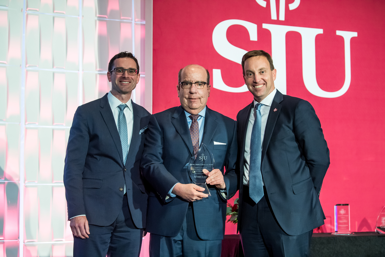 SJU Alumni Association - PHOTOS: Leadership Awards Dinner