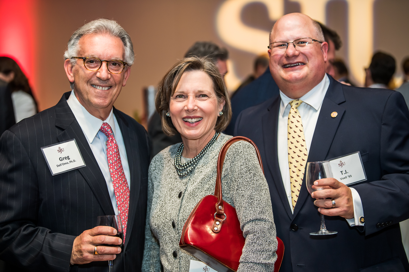 SJU Alumni Association - PHOTOS: Leadership Awards Dinner